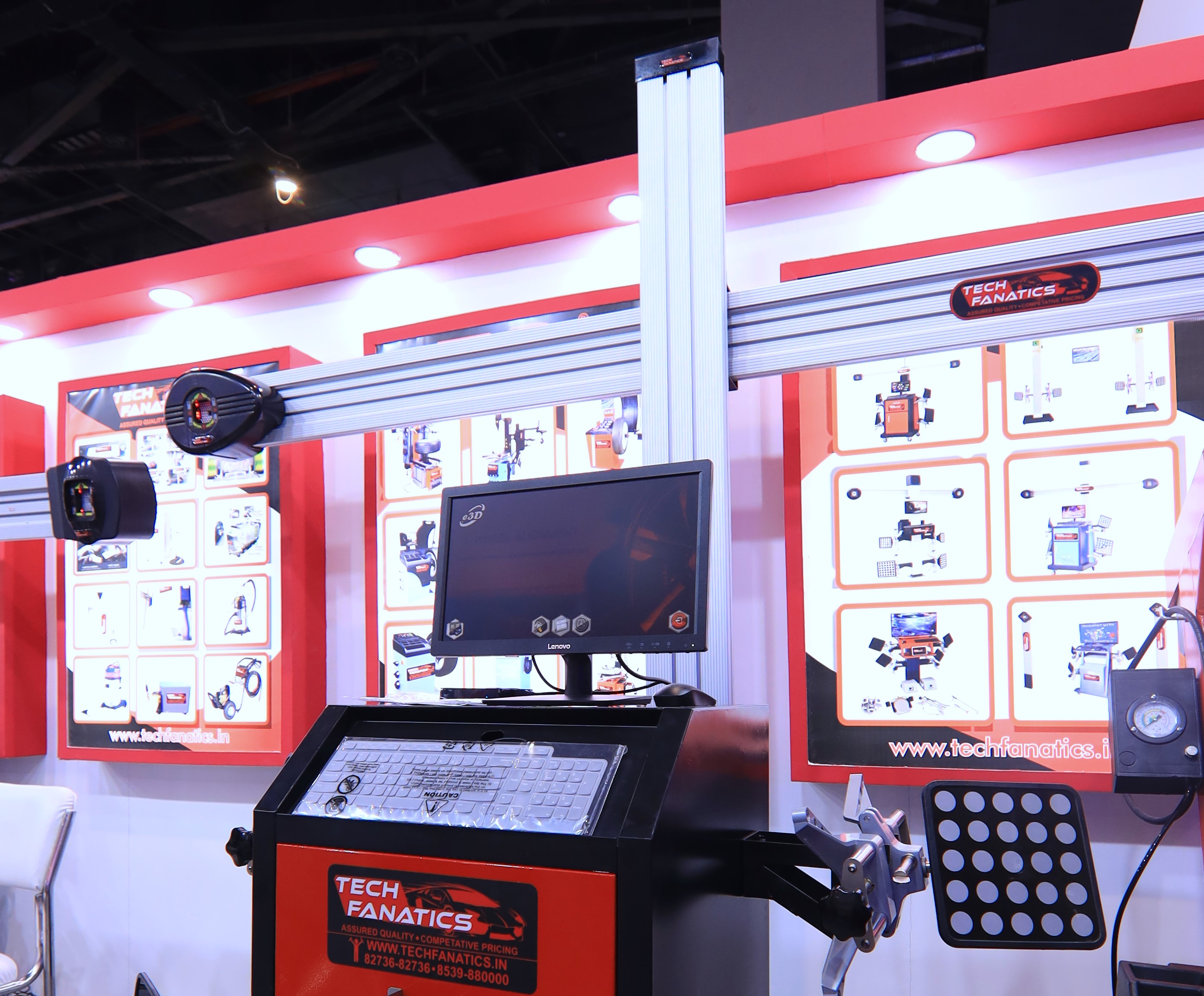 TECHFANATICS :-The futuristic wheel alignment machines